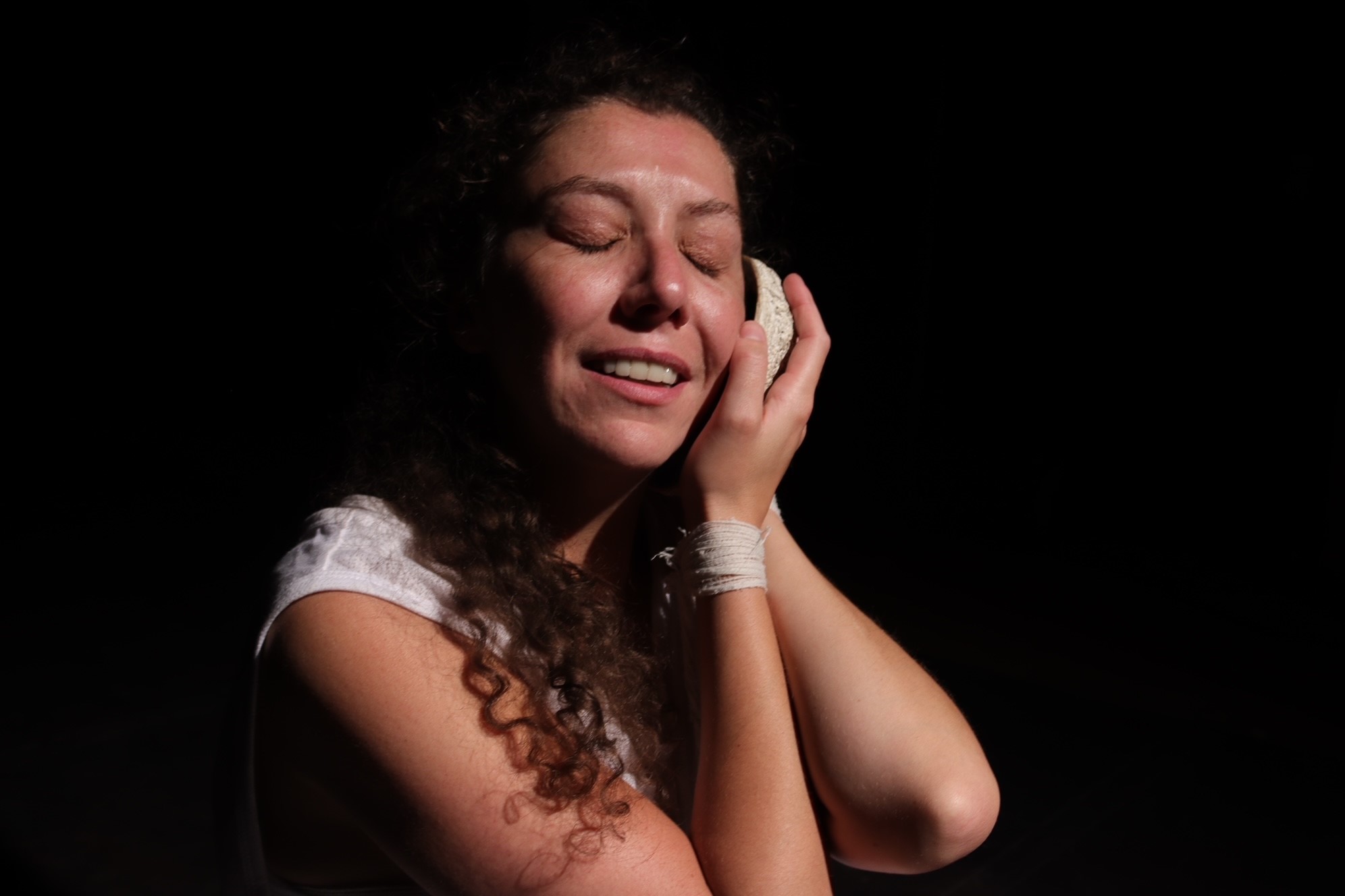 Preview: The Shell Singer, raw nerved work, reveals the psychosis of a ...